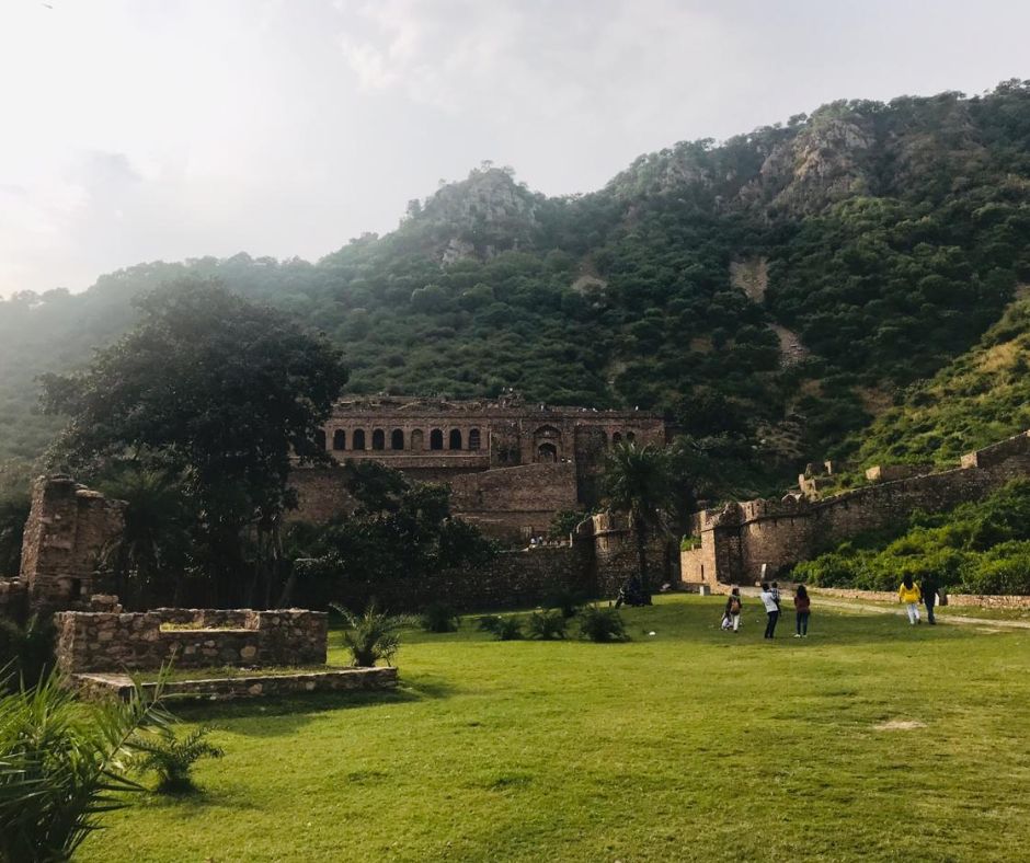 From Delhi: Same Day Alwar Tour Package - TRISOJ