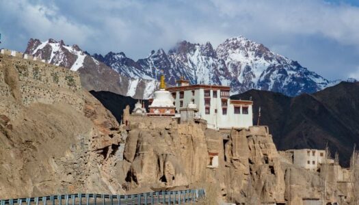 7 Offbeat Tourist Places To Visit in Kashmir - TRISOJ